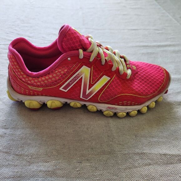 New Balance | Shoes | New Balance Running Shoes Womens 8 B Pink Minimus ...